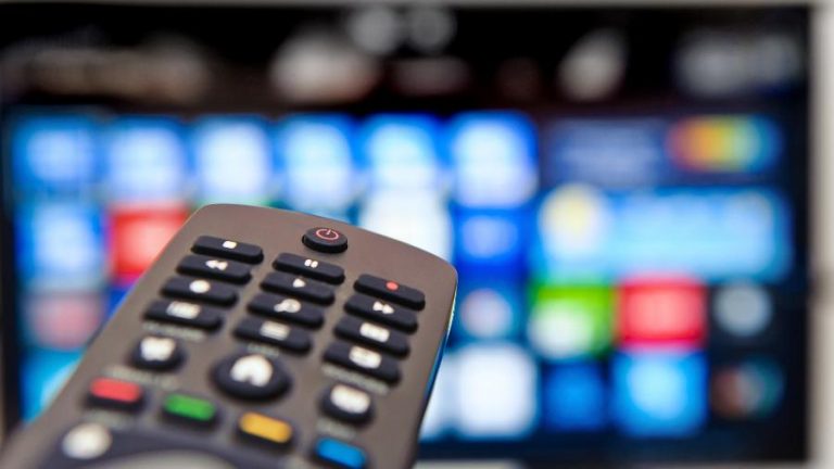 Zap, DSTV e TV Cabo perdem mais de 35 mil clientes em 2024 - Menos Fios