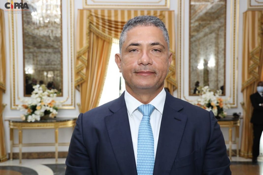 Executive will bet on solar energy to boost the electricity sector in ...