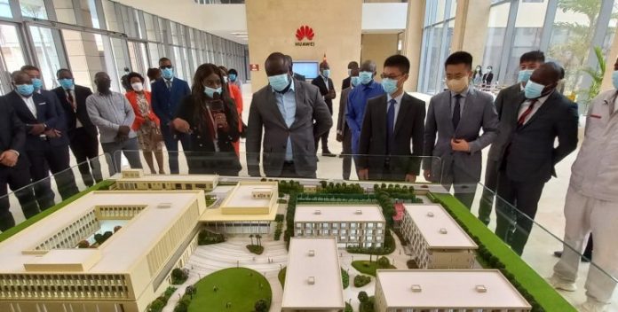 [Última Hora] João Lourenço inaugura parque tecnológico da Huawei em ...