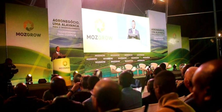 [Mozambique] Analysts defend technology-based agriculture - Menos Fios