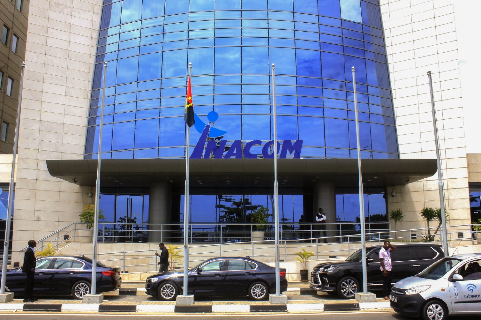 President of the Republic appoints new INACOM Board of Directors ...